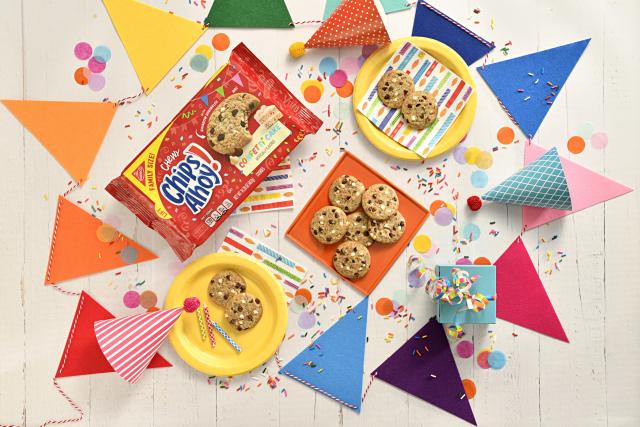 Chips Ahoy Chewy Confetti Cake Flavored Cookies Progressive Grocer